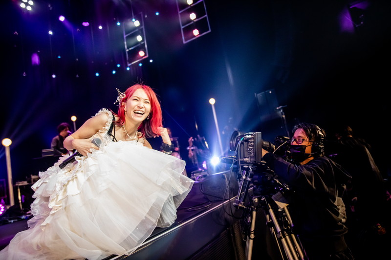 ＜ライブレポート＞LiSA「新しいライブの遊び方を作ろう！」1年ぶり有観客ライブを配信 ｜ ガジェット通信 GetNews