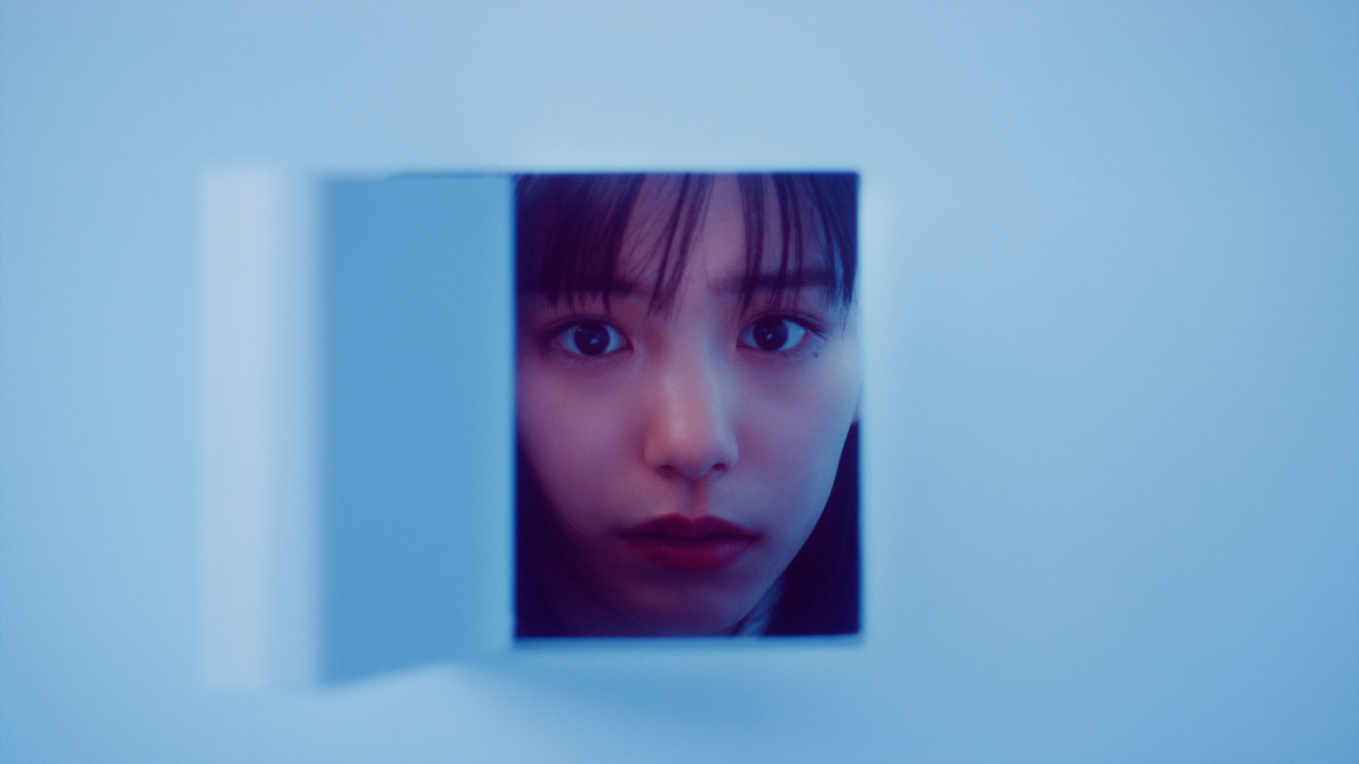 Uru、當真あみが出演した「アンビバレント」MVが公開決定 ｜ ガジェット通信 GetNews