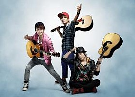 『FM OSAKA E∞Tracks Selection』期待の2アーティストがDJに決定！ | Daily News | Billboard JAPAN