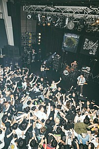 ＜ライブレポート＞ENTH、The BONEZやPaleduskと熱演を繰り広げた【3rd Full Album “ENTH” Release Tour “Doggy Walky ...