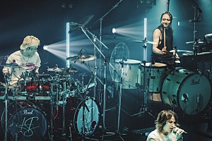 Like～an～Angel、自身初となるツアー完走 最終公演にL'Arc～en～Ciel元メンバーのSakura登場 | Daily News | Billboard JAPAN