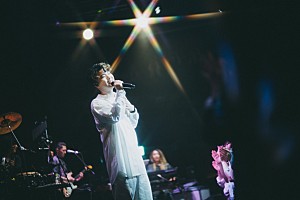 ＜ライブレポート＞magora、満員の観客との一体感で創り上げた初のビルボードライブ公演 | Daily News | Billboard JAPAN